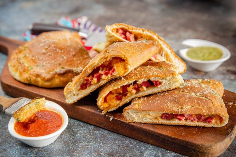 Calzone vs Pizza: A Comparative Analysis of Taste and Texture - Pizzaware