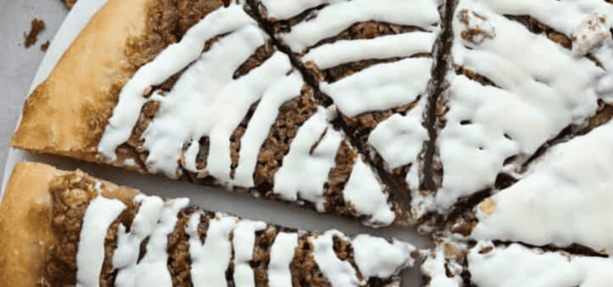 20 Best Dessert Pizza Recipes to Try