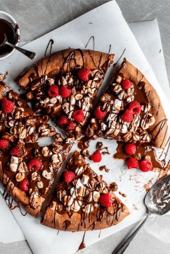 20 Best Dessert Pizza Recipes to Try
