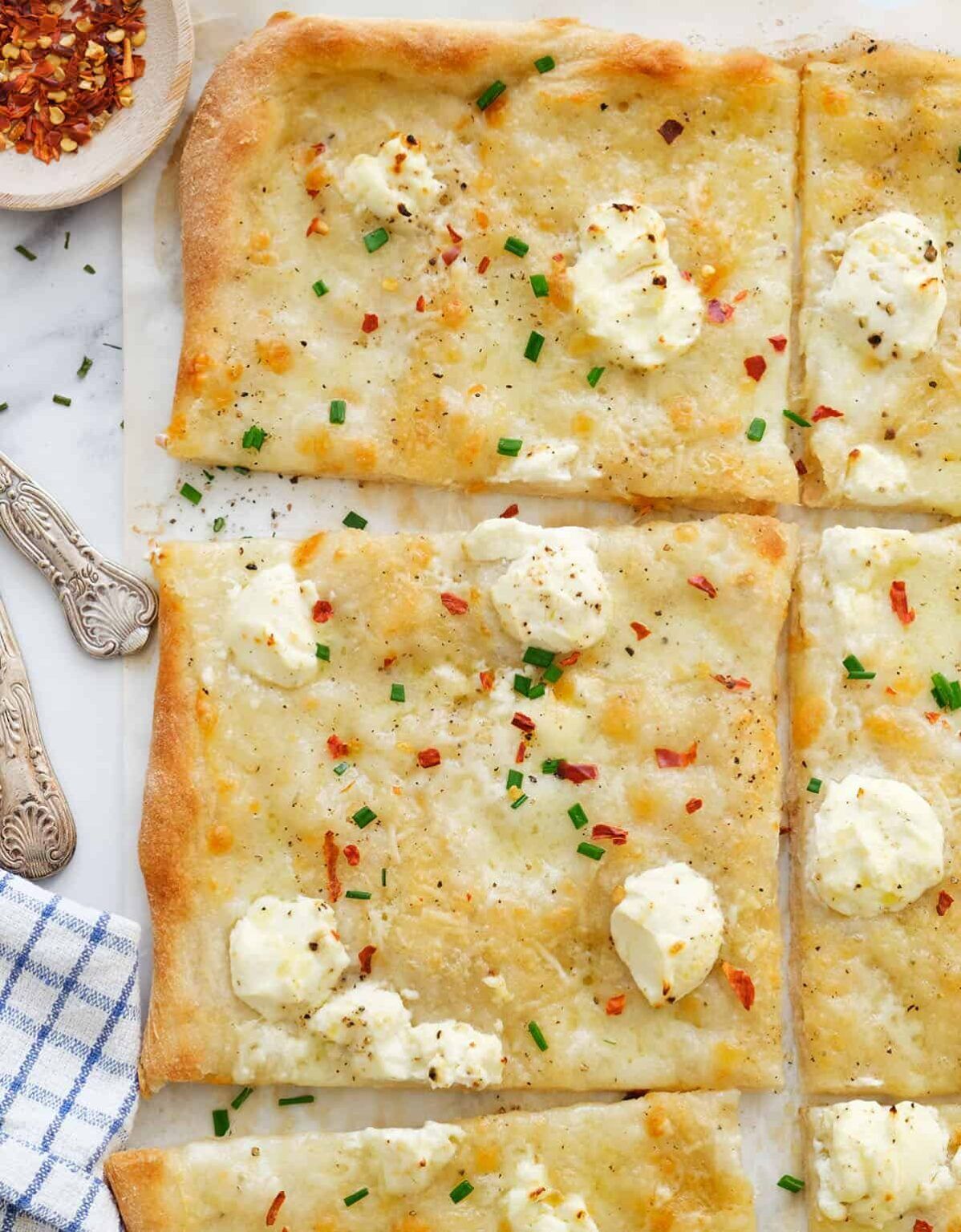 17 Best Cheese Pizza Recipes to Make - Pizzaware