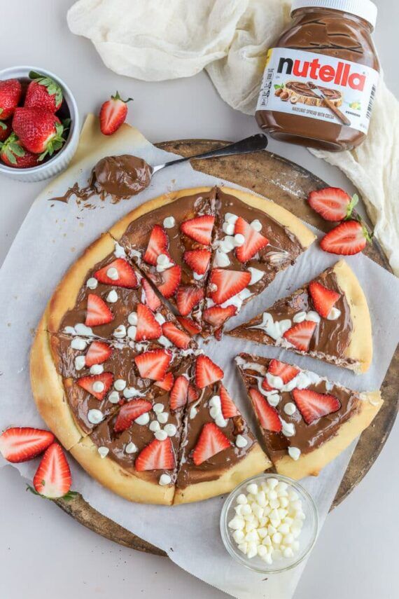 20 Best Dessert Pizza Recipes to Try